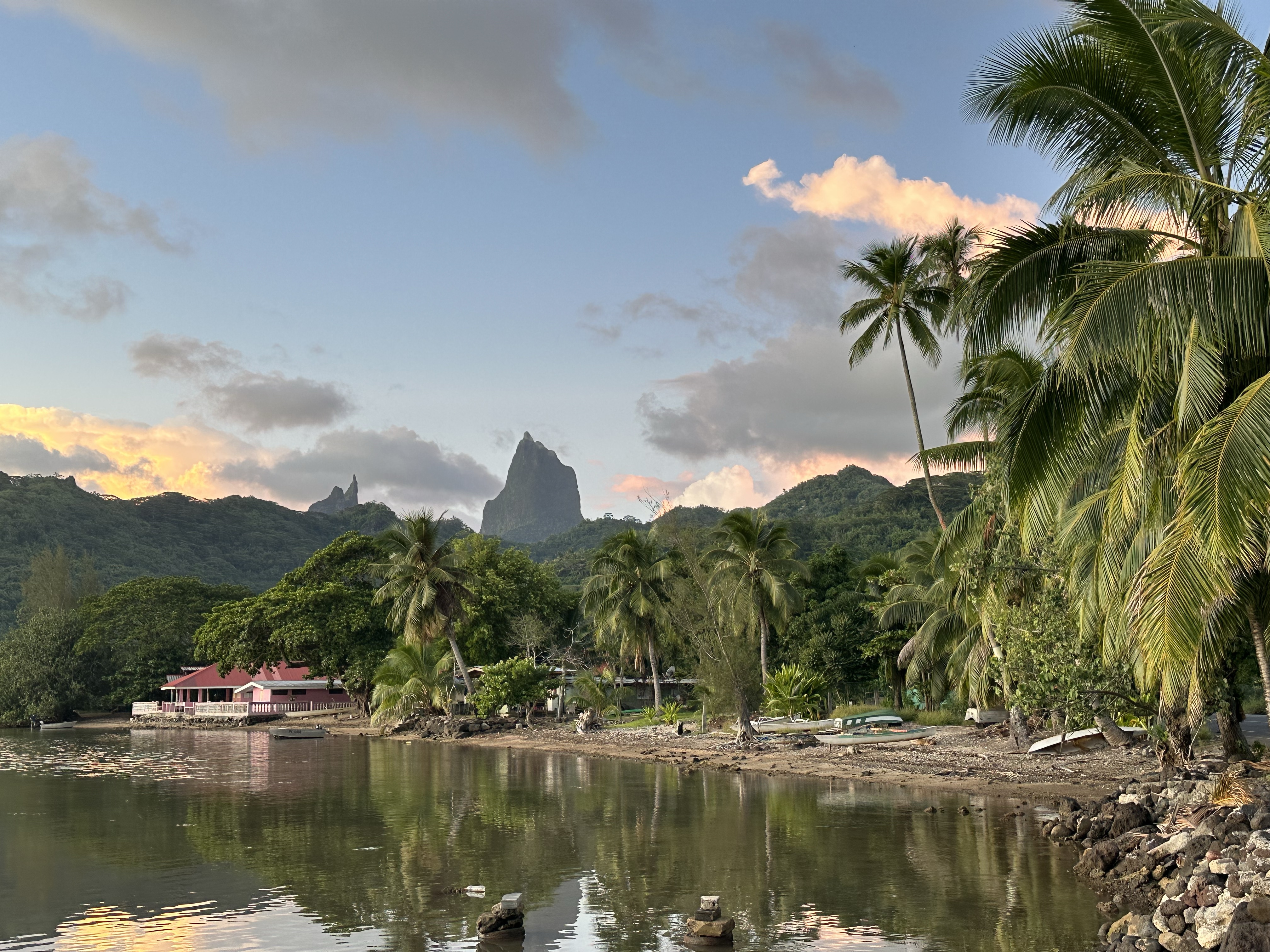 A Comprehensive Moorea Travel Guide: Everything You Need to Know